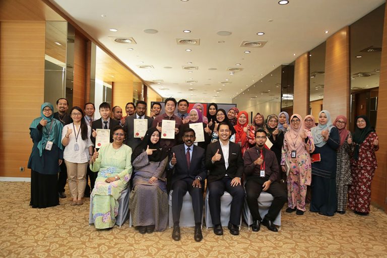 EDMS Certificate Giving Ceremony - MIDA | Malaysian Investment ...