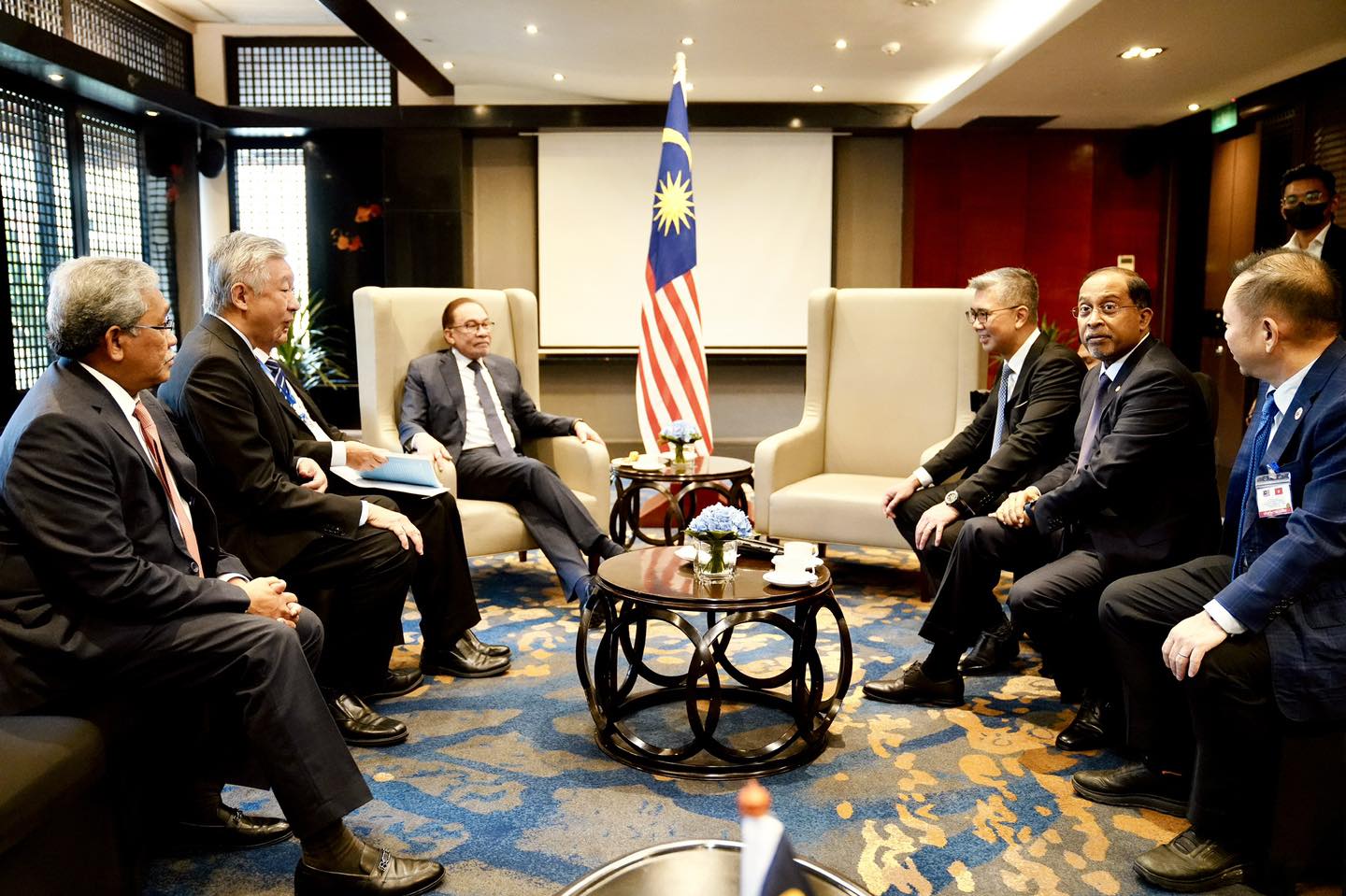 The Inaugural Official Visit of the Malaysian Government to Vietnam led by YAB Prime Minister of ...