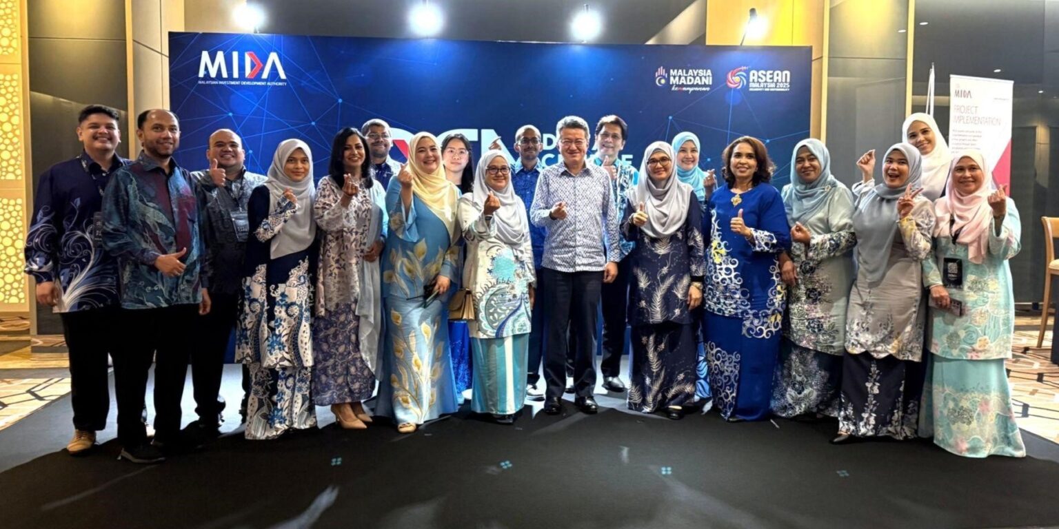 MIDA Powers Up Malaysia's Digital Future at Data Centre Nexus 2025 - MIDA | Malaysian Investment ...